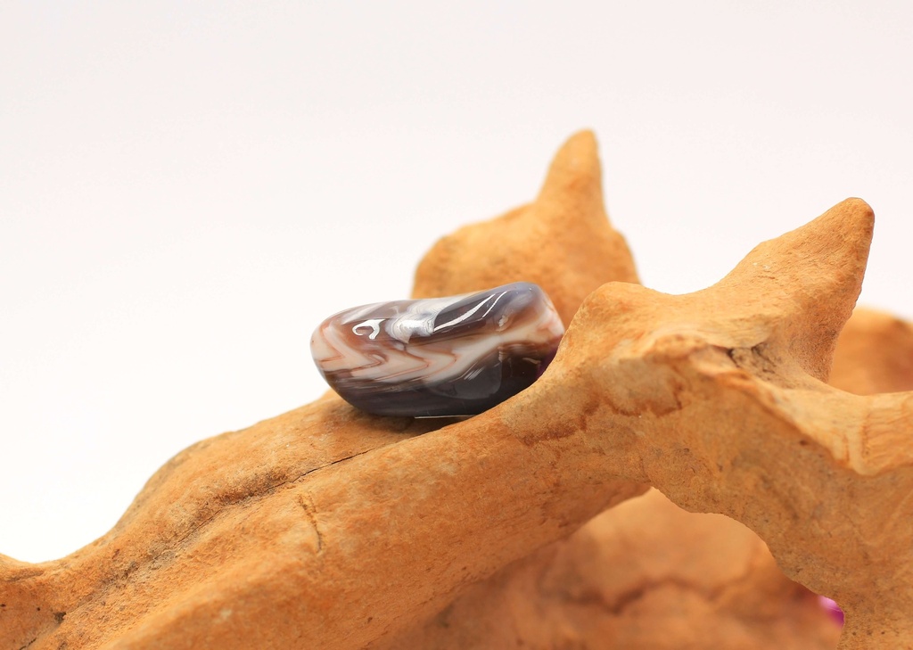 Agate rose du Botswana roulée | L'Arbre du Bonheur